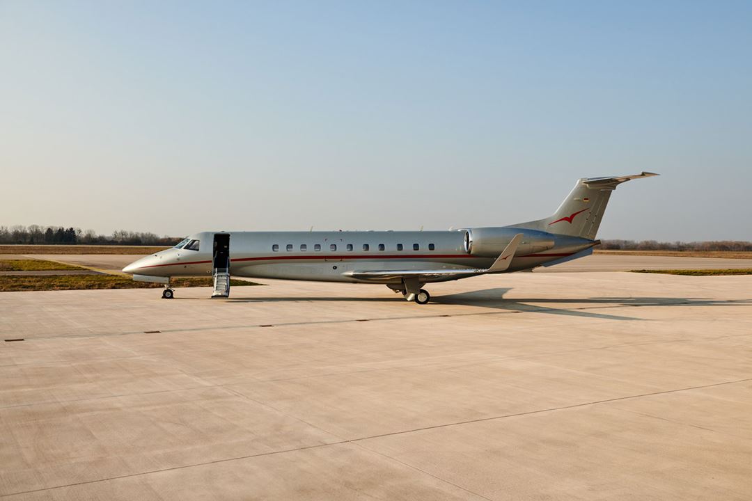 Embraer Legacy 650 private jet