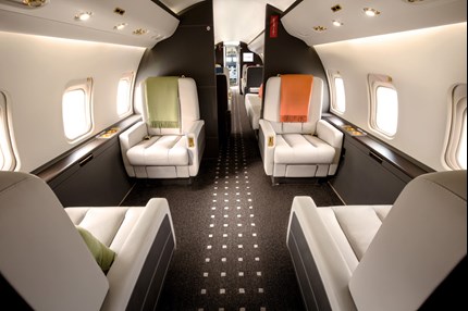 The VistaJet-to-Yacht service